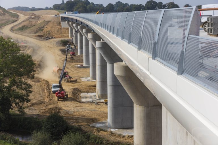 Des équipements ERTMS/TVM Hitachi Rail pour les TGV - Ville, Rail et ...