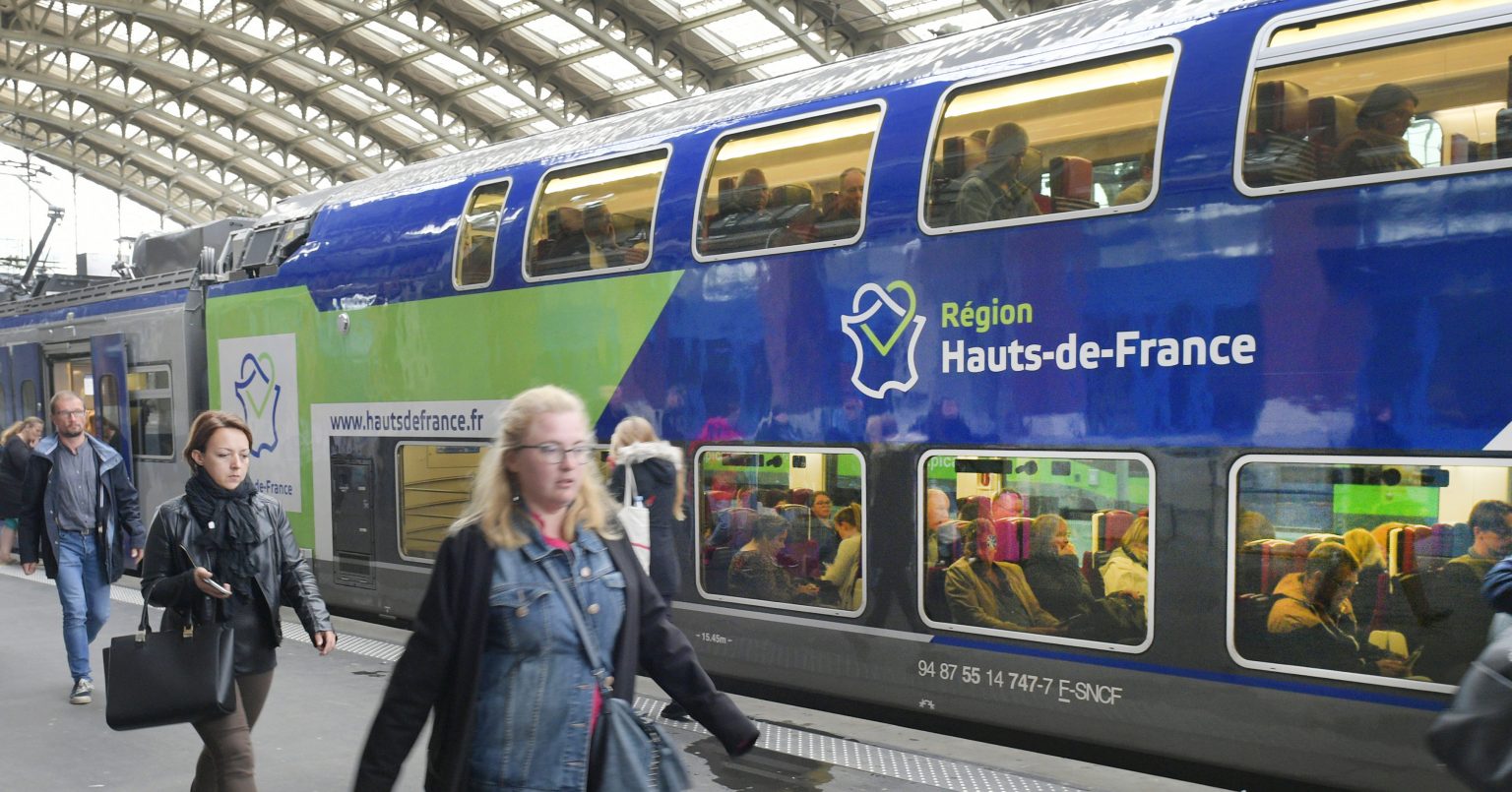 Un contrôleur dans chaque TER des Hauts-de-France - Ville, Rail et ...